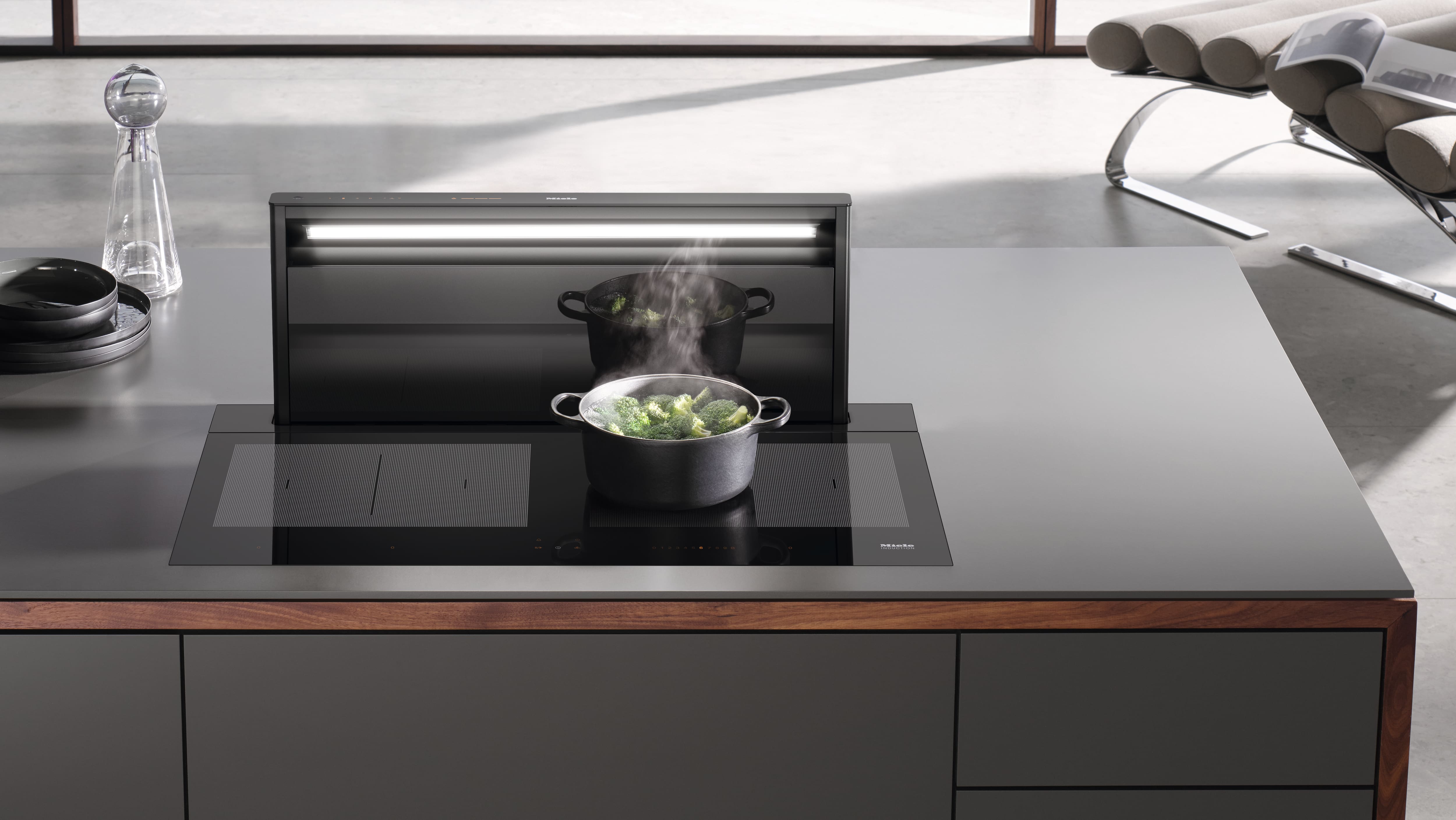 Features | Downdraft Worktop Extraction | Miele